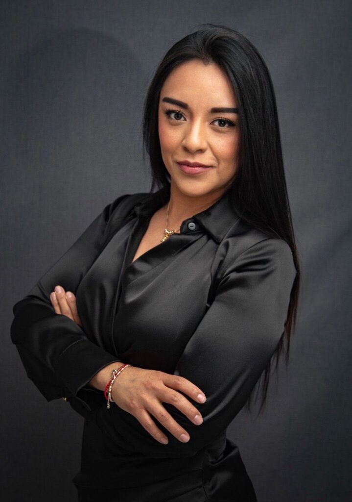 Nuestro equipo – Mora & Abogados